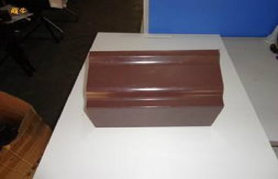 China Vinyl Rain Guard Gutters , Resin Seamless Rain Gutter And Downspouts distributor