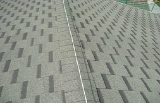 China Gray / red Bitumen Mansion Laminated Asphalt Shingles , roof tile distributor