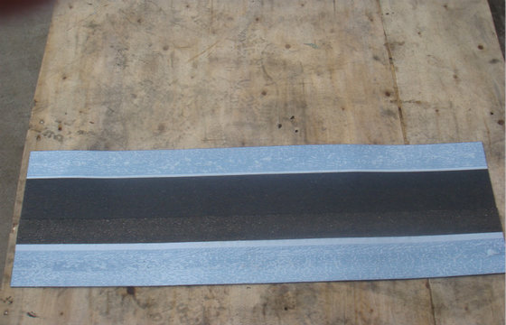 China Lightweight Laminated Asphalt Shingles , Full Bitumen Mastic Laminated Roof Tile distributor