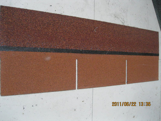 cheap Fiberglass 3-Tab Asphalt Shingles / Decoration Plane standard roof tiles