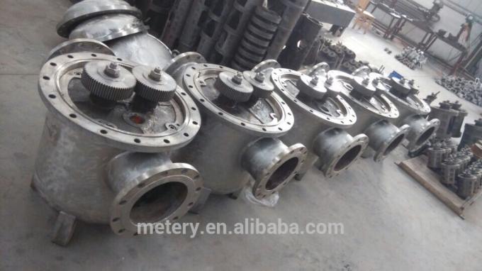 Positive displacement flow meter