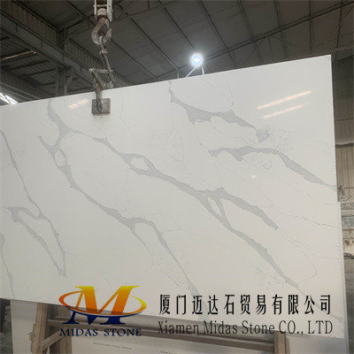 China Calacatta Quartz Stone Slabs