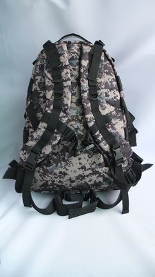 Antiinfrarotmilitär tarnt die Rucksack-aufgefüllten und verstellbaren Schultergurte