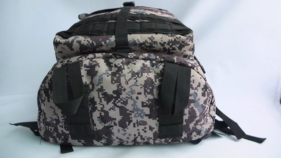 Antiinfrarotmilitär tarnt die Rucksack-aufgefüllten und verstellbaren Schultergurte