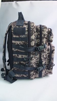 Flammhemmendes Militär tarnt Rucksack mit justierbaren Seitenschnallen
