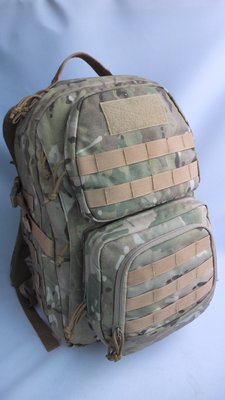 Weicher Griff Camo-Rucksack-Rucksack-Hauptfach mit doppelten Reißverschlüssen