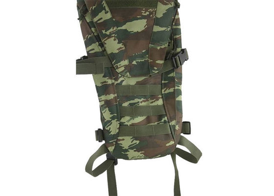Trouxa militar da hidratação da engrenagem final dos braços com os bolsos espaçosas do armazenamento