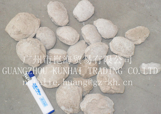 Fluorure de calcium de boule de fluorine, minute minérale adaptée aux besoins du client par briquette de la fluorine CaF2 80%-90% comme matériel auxiliaire de ciment