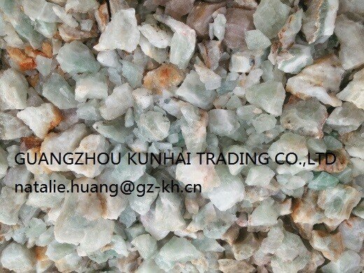 Metallurgical Fluorspar Lumps Caf2 80% , 10 - 80MM Natural Fluorite Mineral