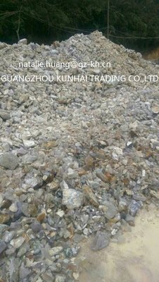 Minerai de fluorine d'industrie sidérurgique 10 - 70mm avec la haute catégorie CaF2 92%