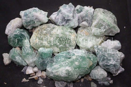 Morceaux purs de fluorine de CaF2 90%, ciment faisant le minerai de fluorine