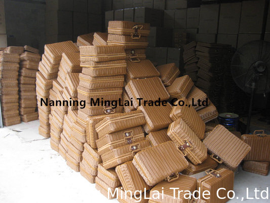 hot selling hand weaving fashion eco-friendly  picnic basket/storage basket from Guangxi,China