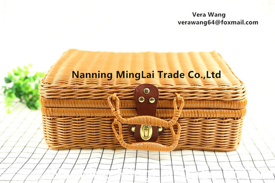 Hot selling Hand weaving Rattan eco-friendly vintage style picnic basket storage basket