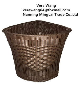Hand weaving Rattan triangle eco-friendly dirty clothes basket /fruit storage