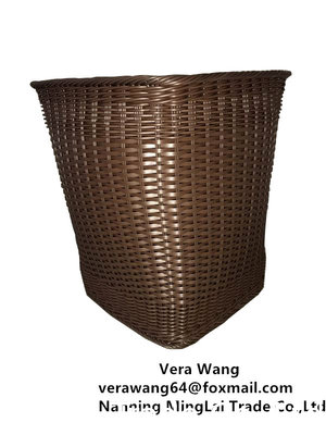 Hand weaving Rattan triangle eco-friendly dirty clothes basket /fruit storage