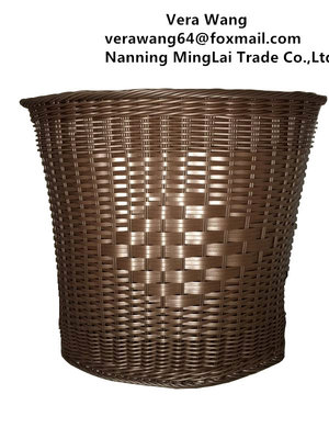 Hand weaving Rattan triangle eco-friendly dirty clothes basket /fruit storage