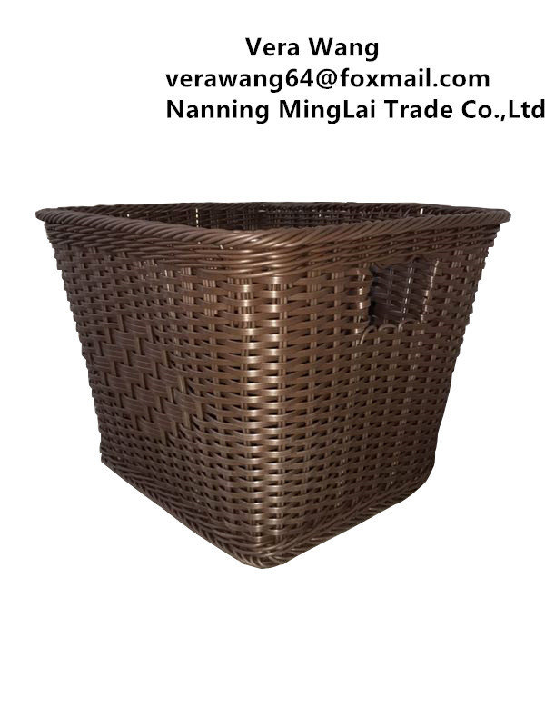 Wholesale Hand weaving Rattan eco-friendly dirty clothes basket/storage basket/ supermarket fruit basket