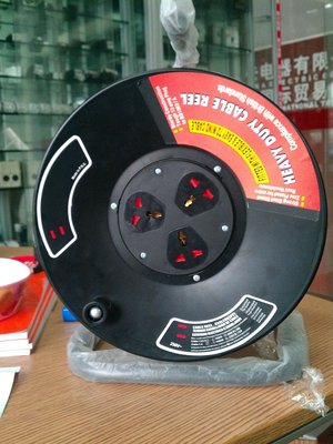 13A Electrical Cable Reel With Black Heat Resistant Plastic Housing