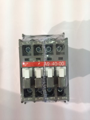 AC Magnetic Circuit Breaker Contactor with 3 Pole 40A Rated Current  230v Voltage