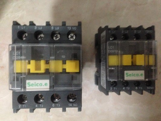 660V AC50Hz AC Motor 3 Pole Contactor with Overload Protection 9A Yellow Safe Handle