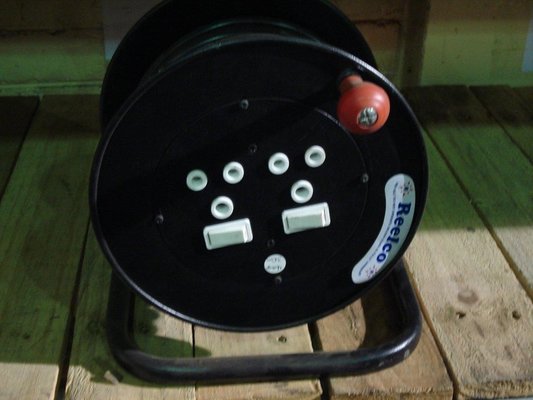 Metal Portable Electric Heavy Duty Cable Reels with VDE Plug 20 - 50 M Length 68 * 32 * 41.5 cm