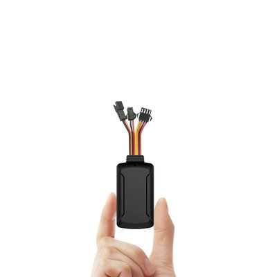 High Sensitive Portable Mini GPS Tracker Energy Saving Convenient To Use