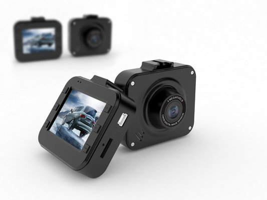 2,0 capacité 350mAH 1.0MP de la voiture DVR 30fps 32G d'appareil-photo d'écart-type d'affichage à cristaux liquides de pouce double grande