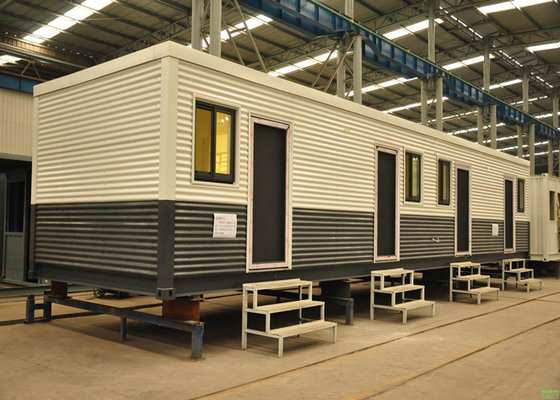 Prefab Living Elegant Modified Shipping Containers House Low Carbon Steel Structure