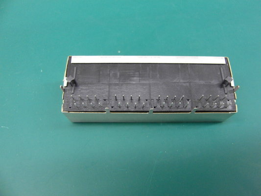 Порт кабельного соединителя локальных сетей PCB RJ45 Shieded Multi, магнитная Плата-Вниз