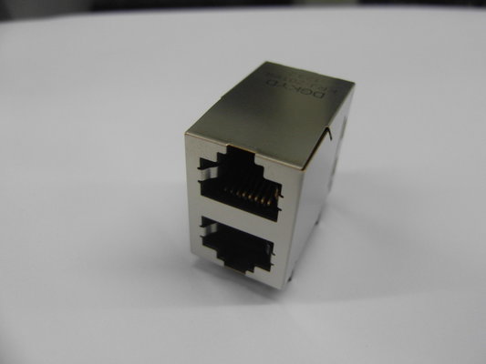 2 разъём-розетка штабелированных портом RJ45