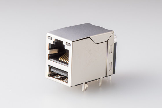 Weibliches Verbindungsstück 1 x 1 Rj45 USB mit geführtem und EMS-Vorsprung-Oben schirmte 90 Grad-PWB-Verbindungsstück ab