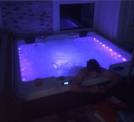 Monalisa M-3371A outdoor massage hot tub with LED hydro massage bathtub wholesale manufacturer