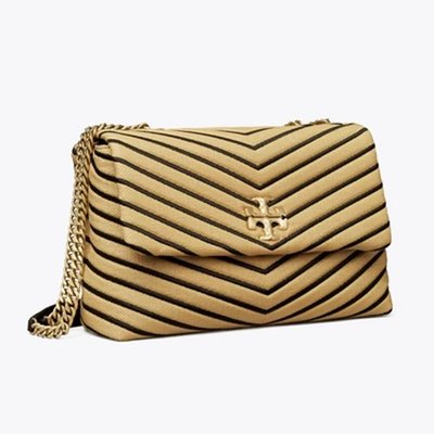 Lambskin women's one shoulder messenger chain bag