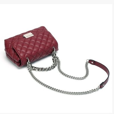 New 2022 Messenger Shoulder Bag Leather Women's Bag Small Bag Small Fragrance Style Diamond Chain Fashion