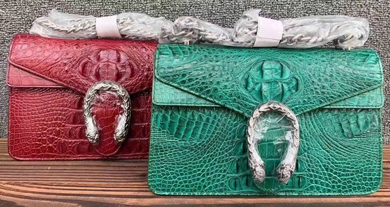Crocodile Leather Women's Bag 2022 New Leather Bag Women's Chain Large-Capacity One-Shoulder Messenger Bag