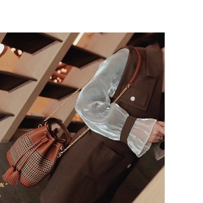 Original Design Ladies Bucket Bag Hand-Held Messenger Bag Imported Togo Cowhide Wool Houndstooth Tweed