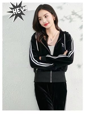 Spring And Autumn Gold Velvet Suit Female Middle-Aged And Elderly Women's Sportswear Loose And Western Style Two-Piece