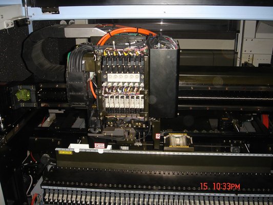 Selección de Yamaha YV100XG SMT y máquina del lugar, máquina flexible de Smt Mounter