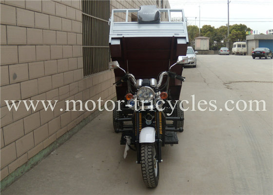 Cargo Box Three Wheel 250CC Motor Tricycle Optional Color >30 ° Climbing Capacity