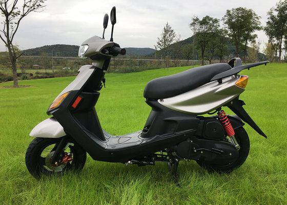 4.5L Fuel Tank Capacity 100CC / 125CC Motorcycles Scooters Seat height 690mm