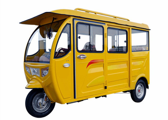 Passenger Auto Rickshaw Tuk Gasoline Tricycle 200cc Displacement