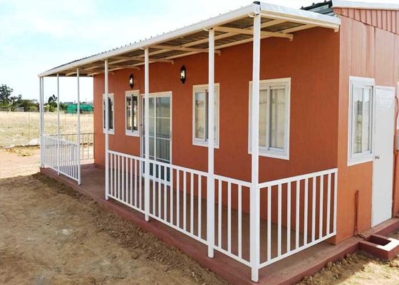 Long Service Life Pre Built Metal Homes , Steel Frame Small House Sandwich Panel Roof