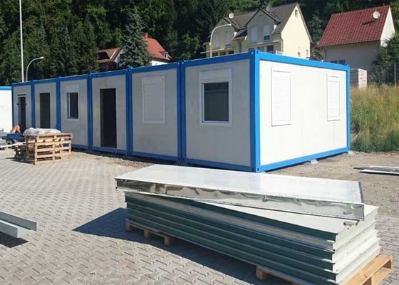 Customized Flat Pack Container House / Roof Shipping Storage Container Buildings