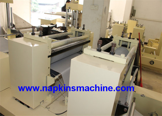 China Cocktail Napkin Tissue Paper Folding Machine 230mm From Jumbo Roll supplier