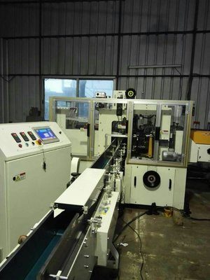 Professional Facial Tissue Paper Packaging Machine / Tissue Folding Machine supplier