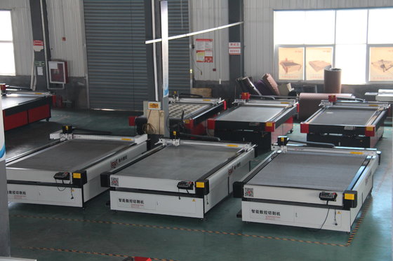 factory hot sales high efficiency vibration cutting machine acrylic cutting machine cutting many materials