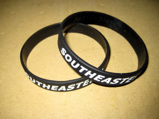 Eco-Friendly Black Printing Custom Silicone Wristband / bracelets For Younger Size 190x12x2mm  For Promotion