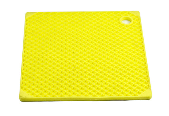 Customize Color 90g/pc Yellow 100% Silicone Pot Mat Square / Silicone Cake Mold / Moulds