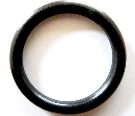 Black Rubber Viton O-Ring Approved JISB 2401 / GB / T3452.1 Standard With Resistant Solvents