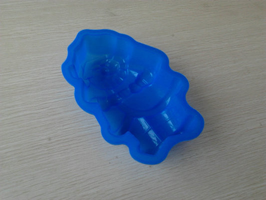 Heart Resist Flexible Nontoxic Silicone Cake Mould With Santa Claus Shape